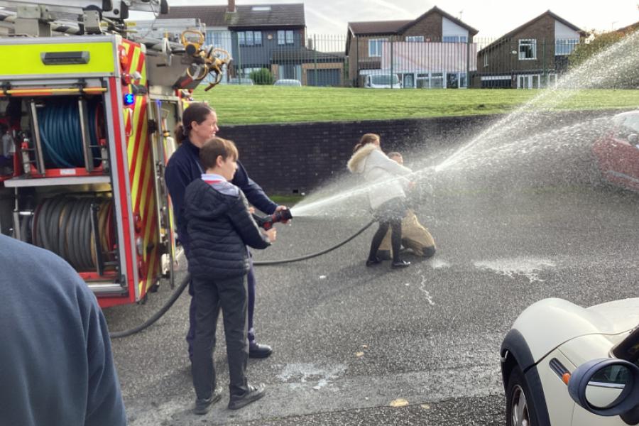 Fire Safety Talk for Bonfire Night | Broadbent Fold Nursery & Primary ...