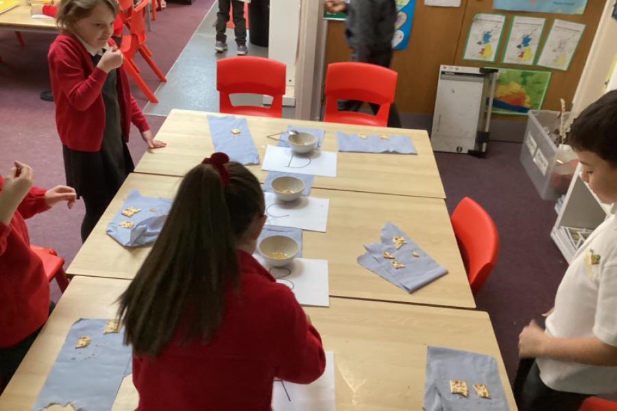 Honey tasting experience | Broadbent Fold Nursery & Primary School
